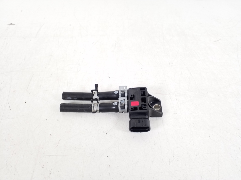 Naudotas TOYOTA Land Cruiser DPF daviklis 89481-71010