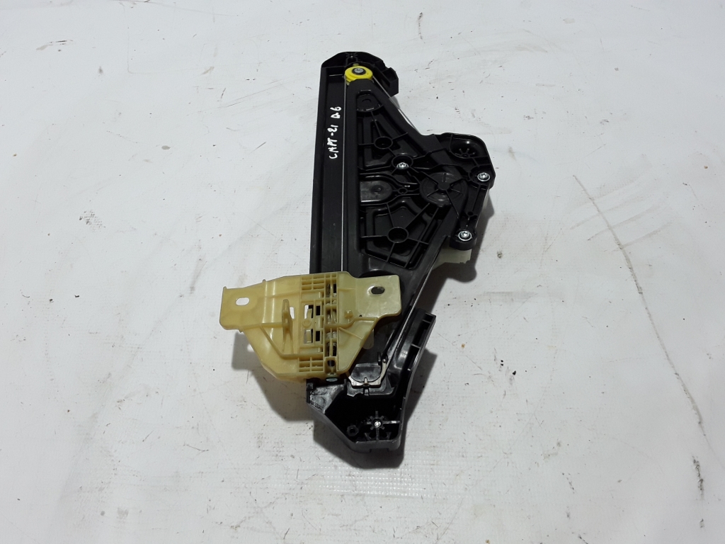 Used RENAULT Captur Rear side door window lifter 827209371R