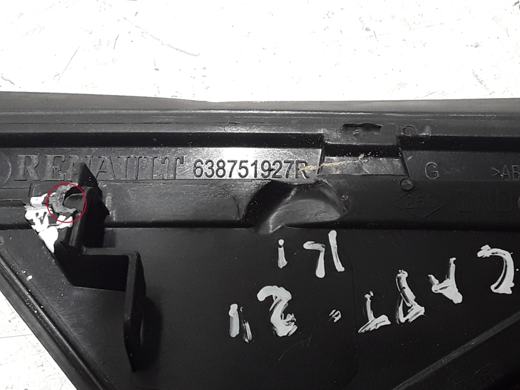 Used RENAULT Captur Trim to the mirror triangle 638751927R
