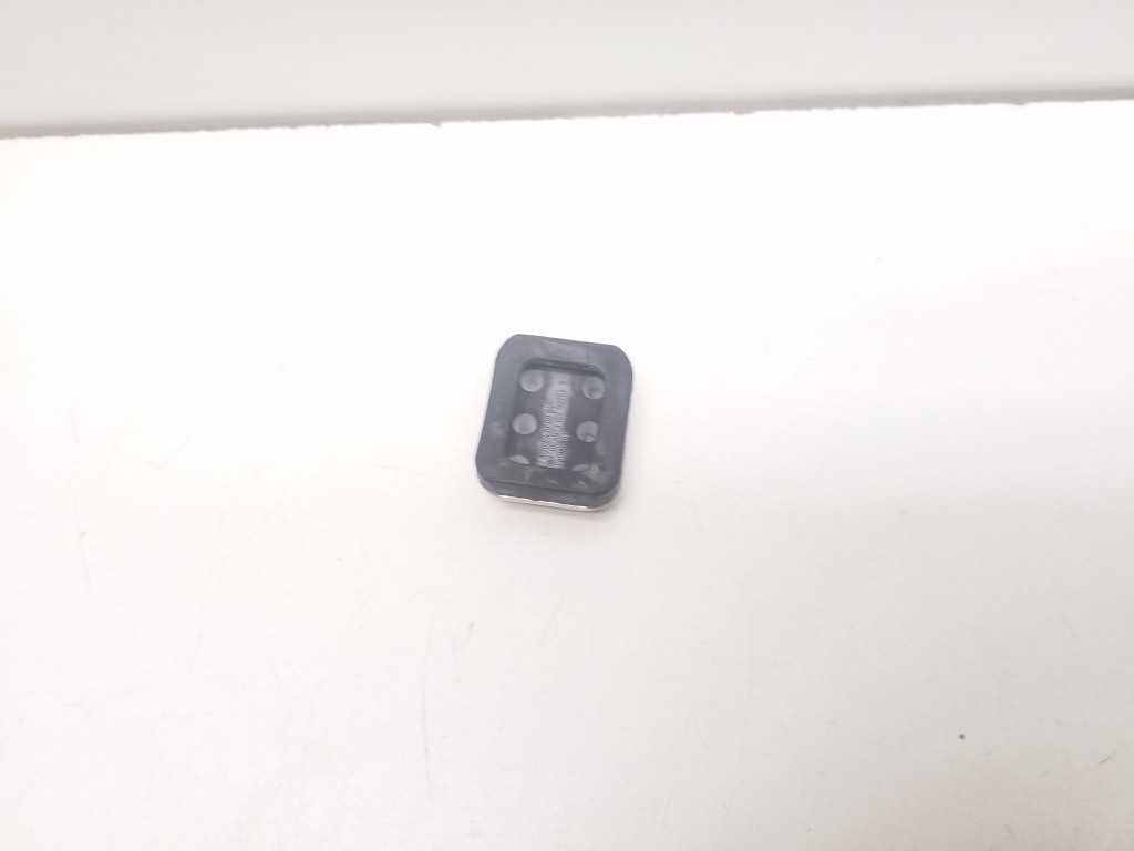 Used Mercedes Benz E-Class Other part of the handbrake pedal A2034300084