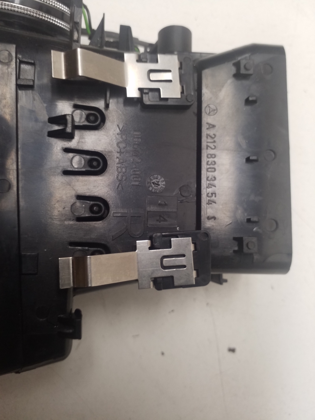 Used Mercedes Benz E-Class Interior panel ventilation grilles A2128303454