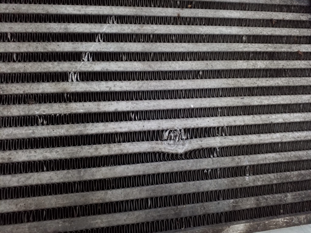 Used Mercedes Benz R-Class Intercooler radiator A1645001900