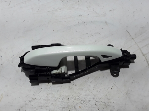 Used VOLVO V60 Front door external opening handle and its details