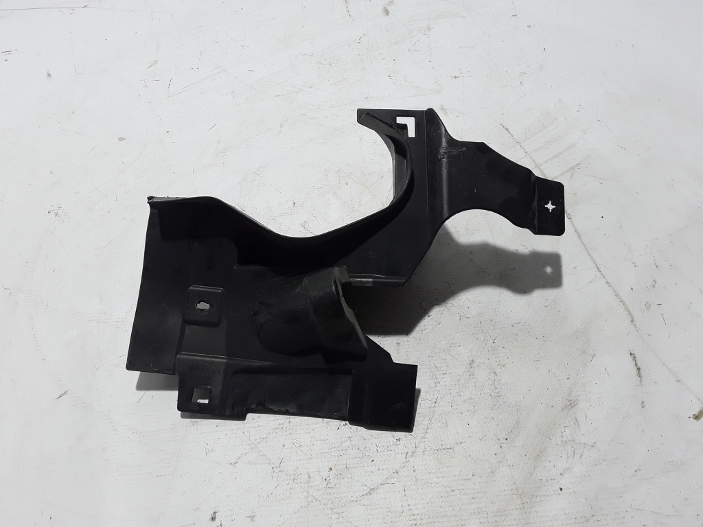 Naudotas VOLVO V60 Priekinio posparnio kita detalė 31497194