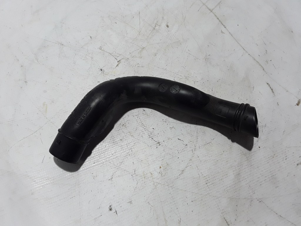 Used VOLVO V60 Air intake hose 31474519