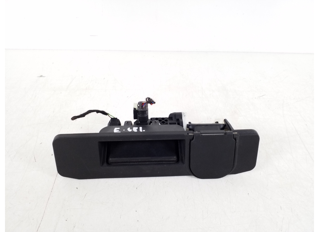 Used Mercedes Benz A-Class Outer boot handle A1667500993