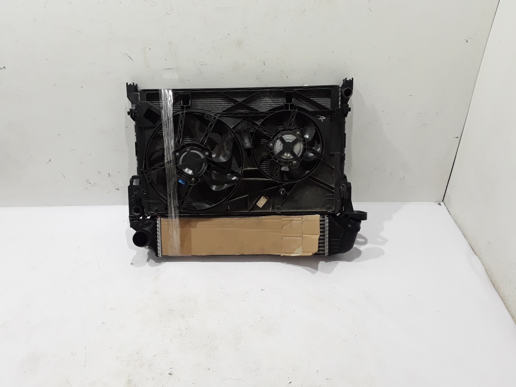 Used RENAULT Trafic Radiator set and its details