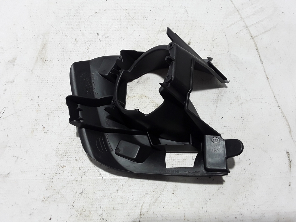 Used RENAULT Trafic Front bumper fog lamp holder 269112699R