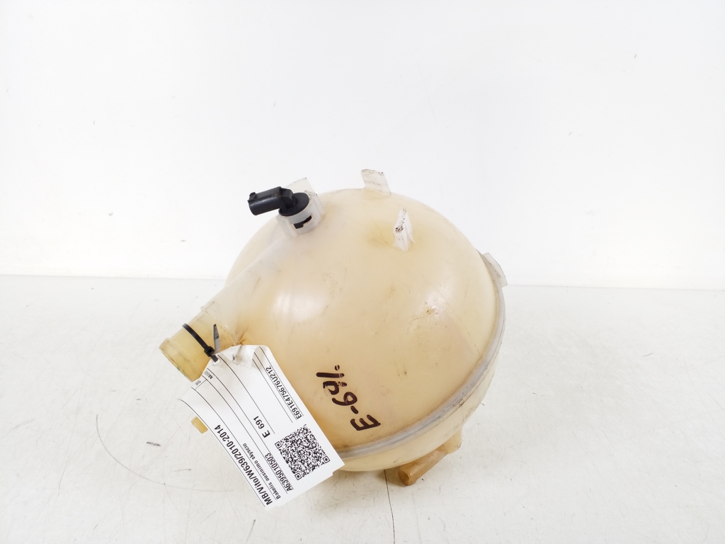 Used Mercedes Benz Vito Tank for coolant A6395010503