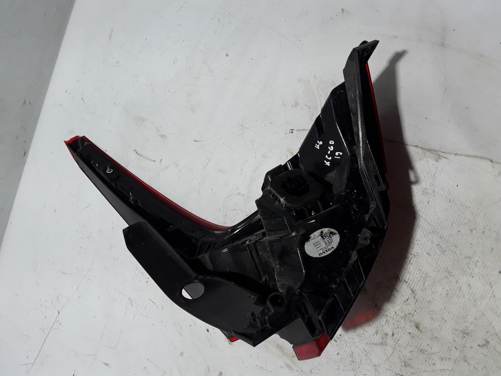 Used VOLVO XC60 Rear corner lamp 31420427