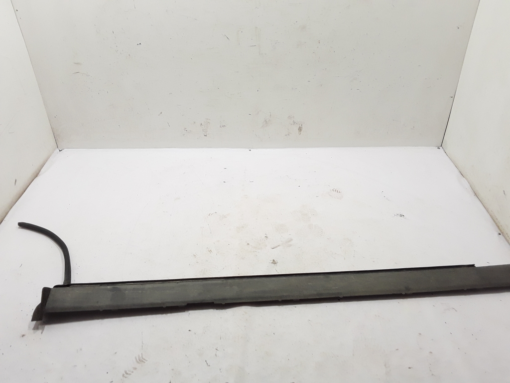 Naudotas VOLVO XC60 Išorinė slenksčio apdaila 31420623