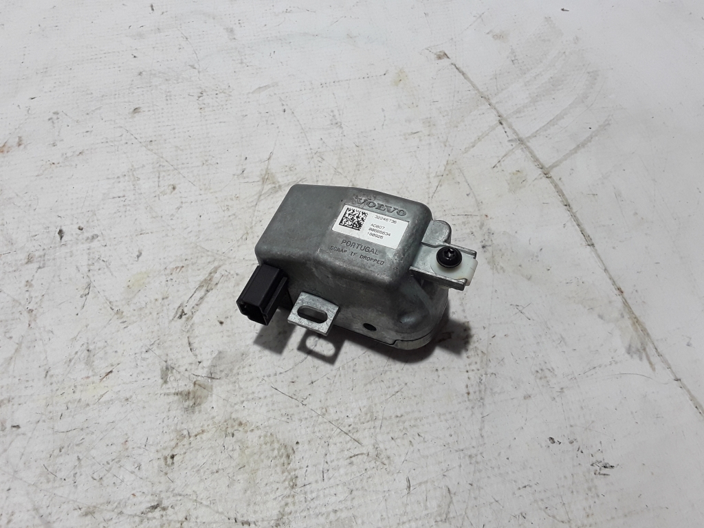 Used VOLVO XC60 Steering wheel locking mechanism 32246736