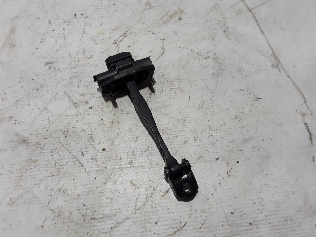 Naudotas VOLVO XC60 Galinių šoninių durų atidarymo ribotuvas 31424467