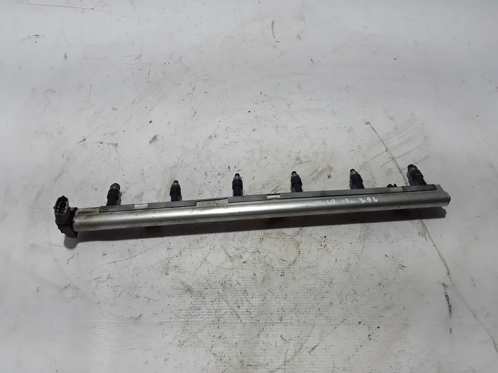 Naudotas VOLVO XC60 Aukšto slėgio kuro trasa 30757619