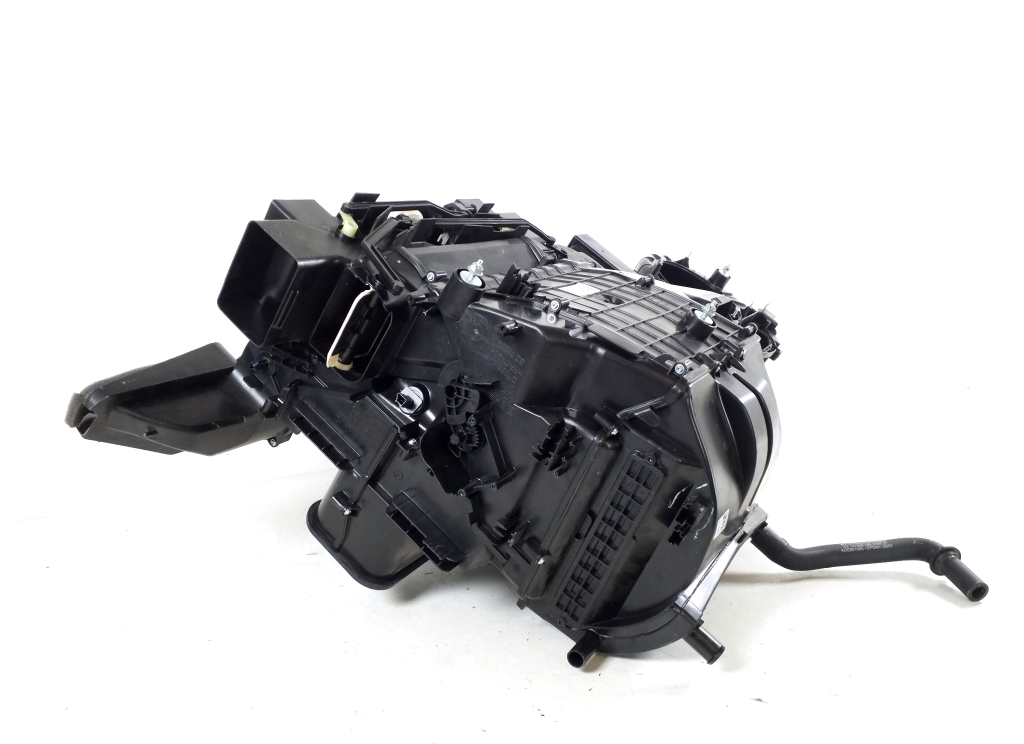 Naudotas Mercedes Benz Vito Salono pečius ir jo detalės