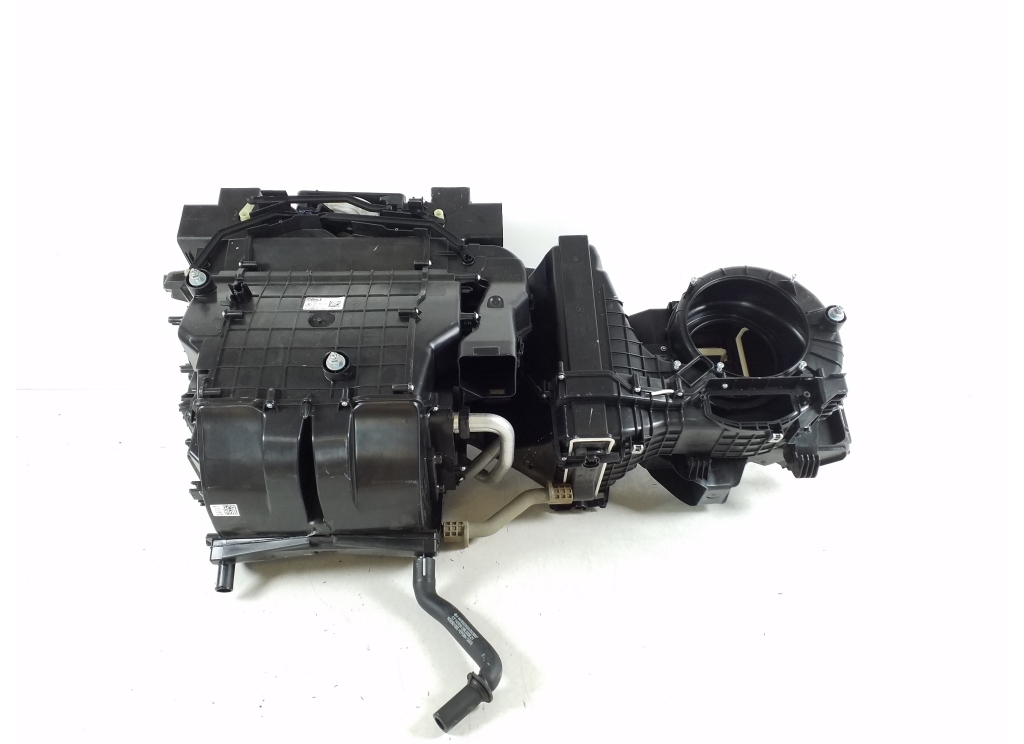 Used Mercedes Benz Vito Cabin shoulders and its details