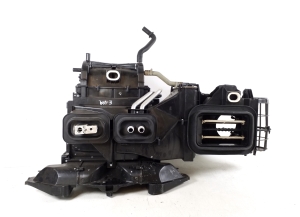 Naudotas Mercedes Benz Vito Salono pečius ir jo detalės