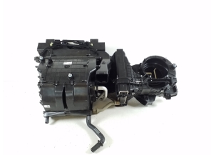 Naudotas Mercedes Benz Vito Salono pečius ir jo detalės