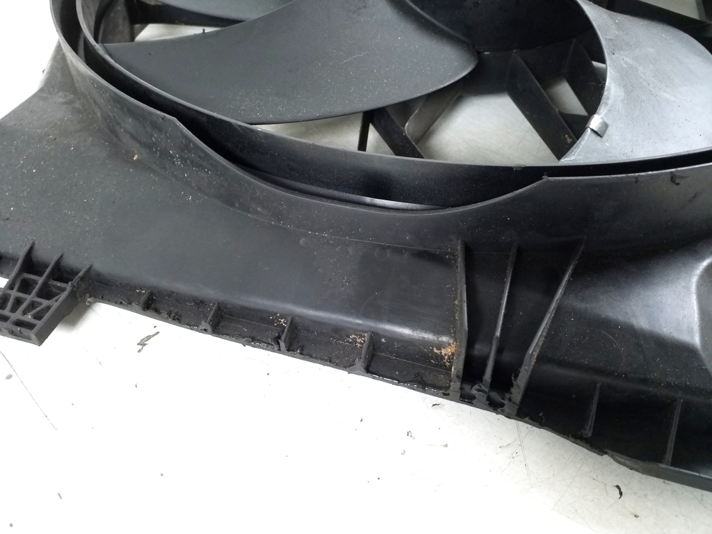 MERCEDES-BENZ CLK (C209) Engine Cooling Fan Radiator A2035001693 ...