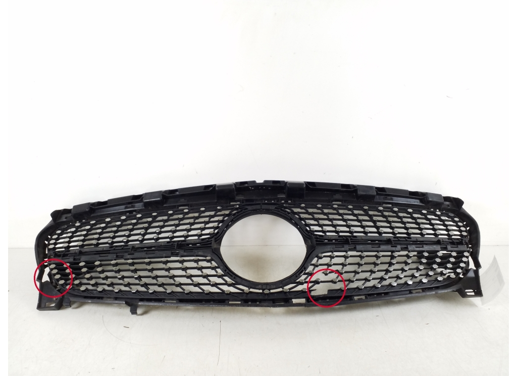 Used Mercedes Benz CLA-Class Front grille A1178880600