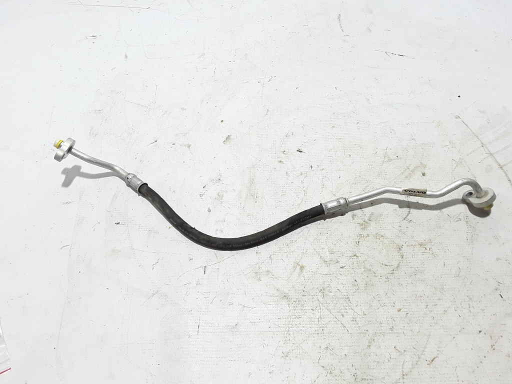 Used VOLVO S90 Hose for air conditioning 31389351