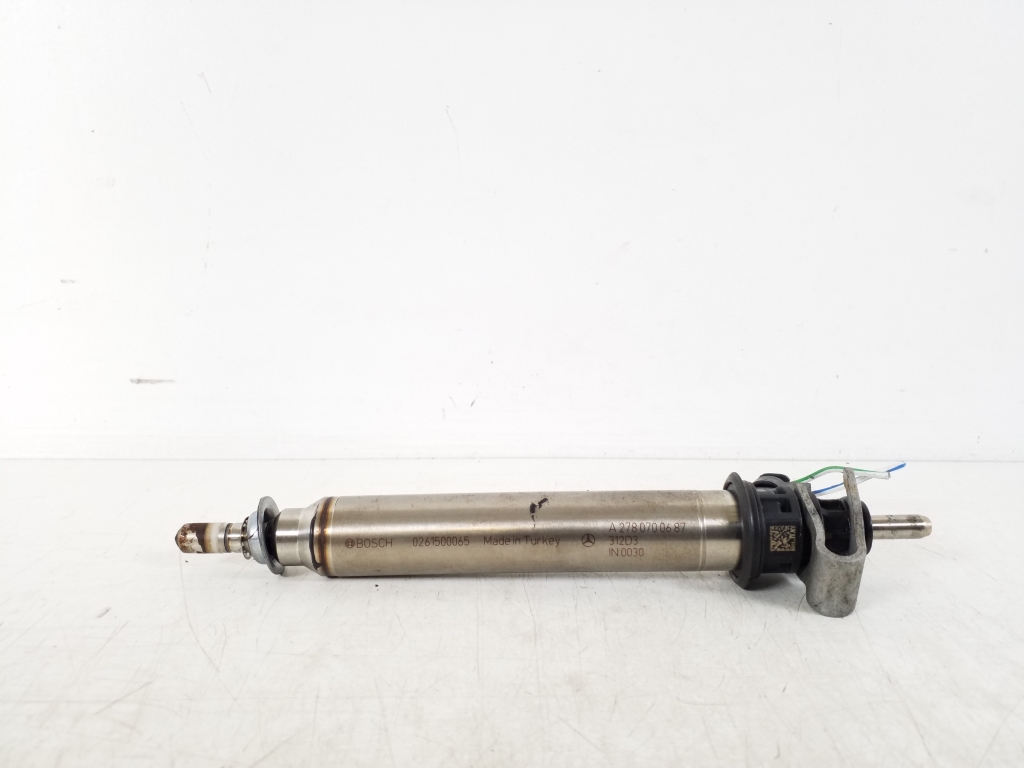 Used Mercedes Benz C-Class Fuel injector A2780700687