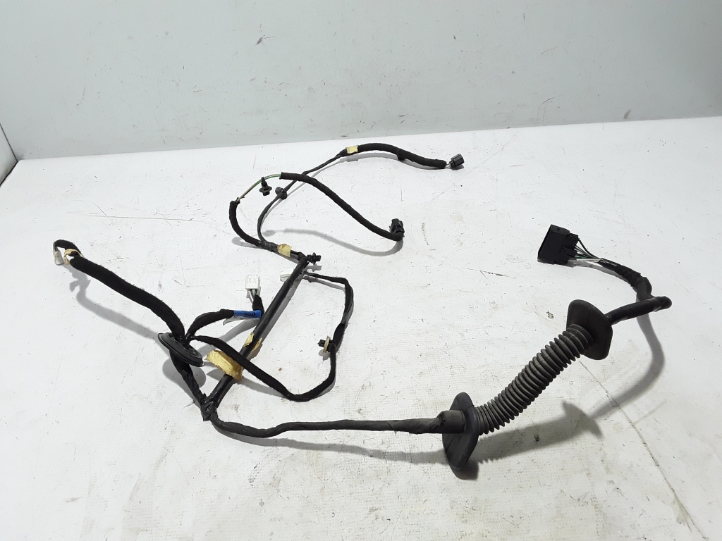 Used RENAULT Trafic Wires 241246578R