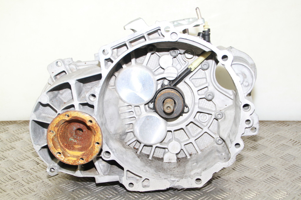 Used AUDI Q3 Gearbox QQN