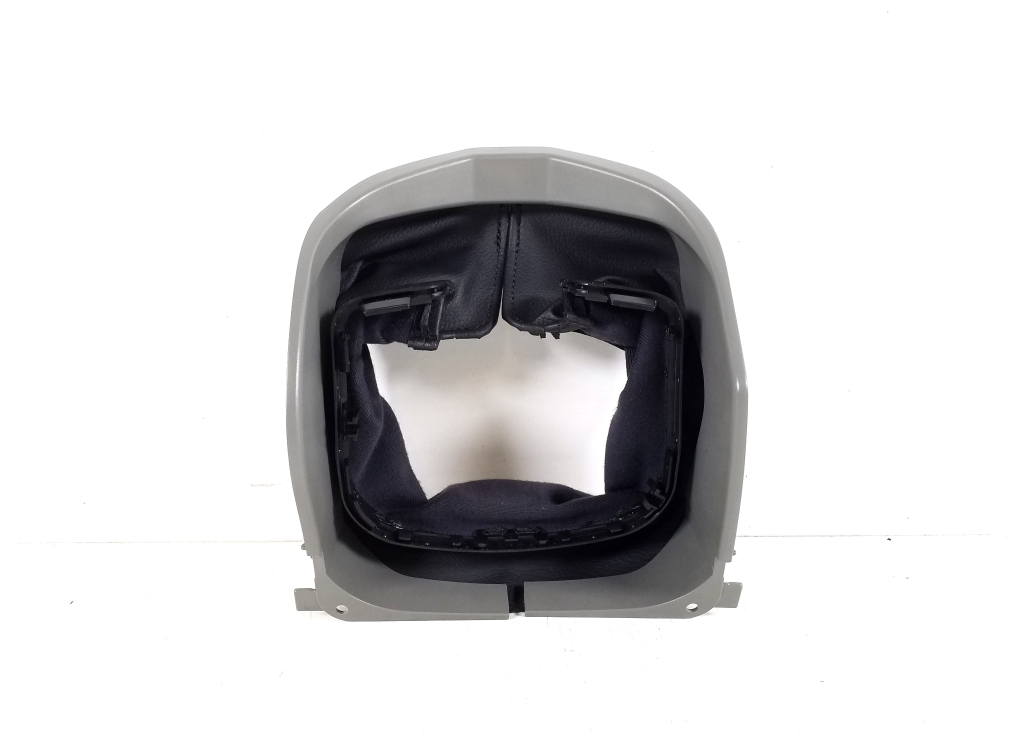 Used Mercedes Benz C-Class Steering wheel interior A2046820316