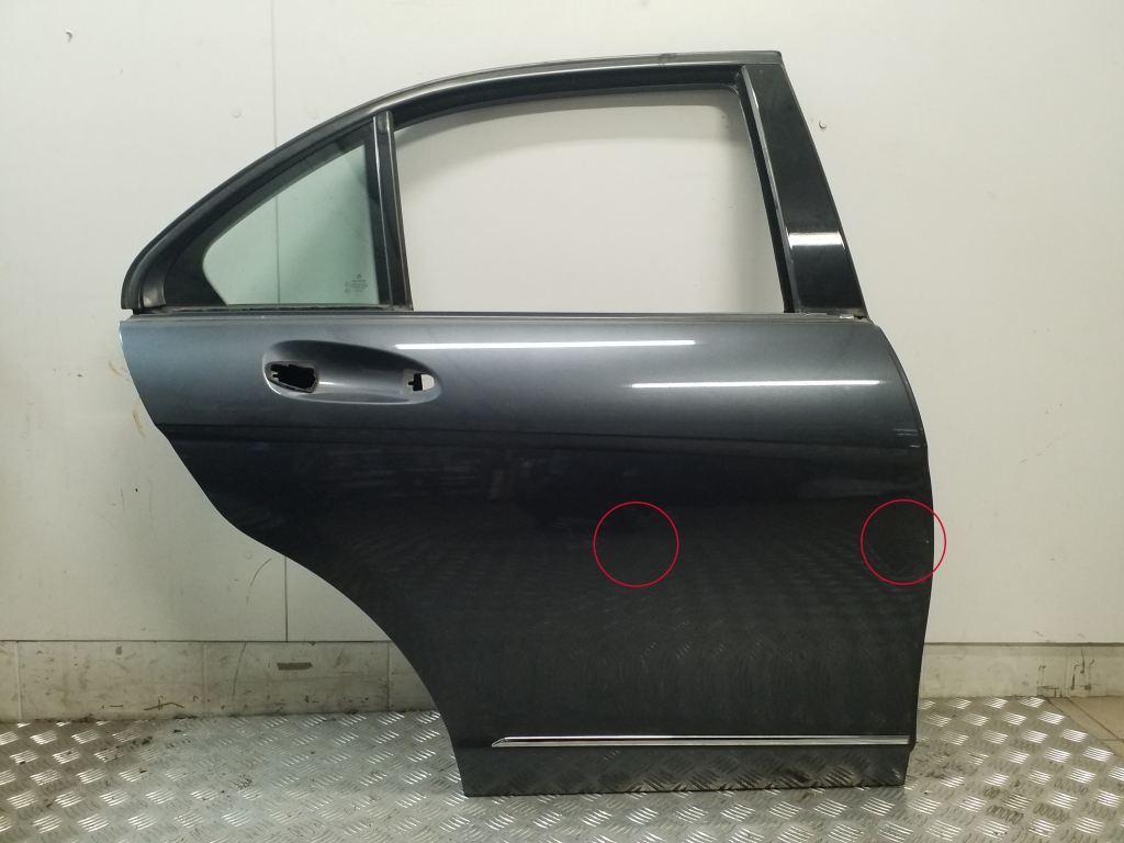 Used Mercedes Benz C-Class Rear side doors A2047302200