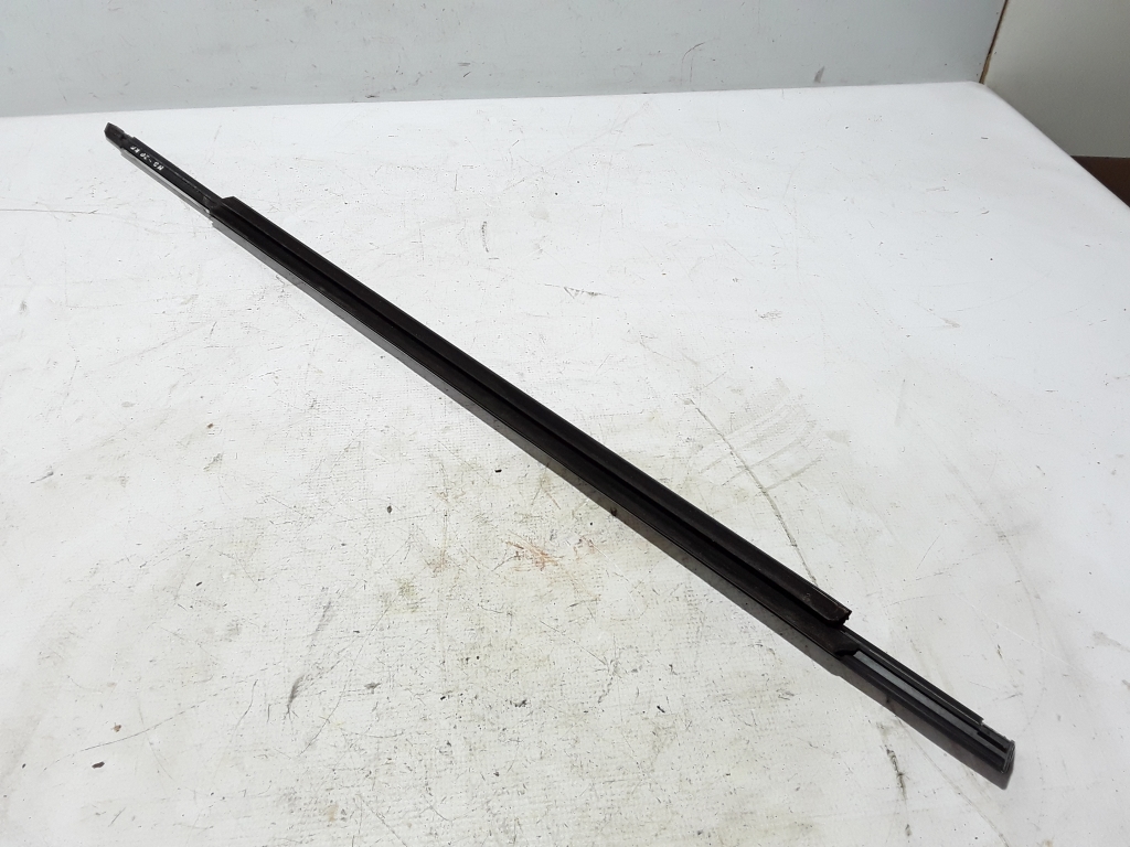 Used Mercedes Benz E-Class Front door strip to the glass exterior ...
