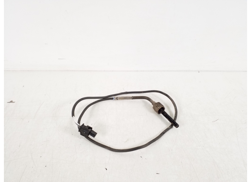 Used Mercedes Benz C-Class Muffler temperature sensor A0051534528