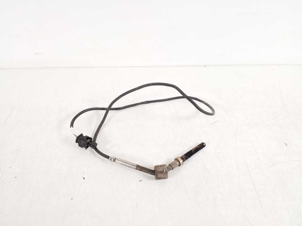 Used Mercedes Benz C-Class Muffler temperature sensor A0051534528