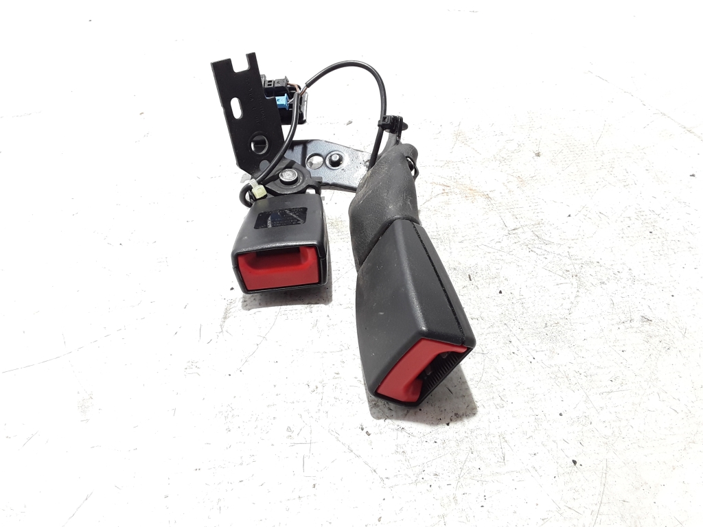 Naudotas Mercedes Benz E-Class Galinės sėdynės saugos diržo sagtis ...