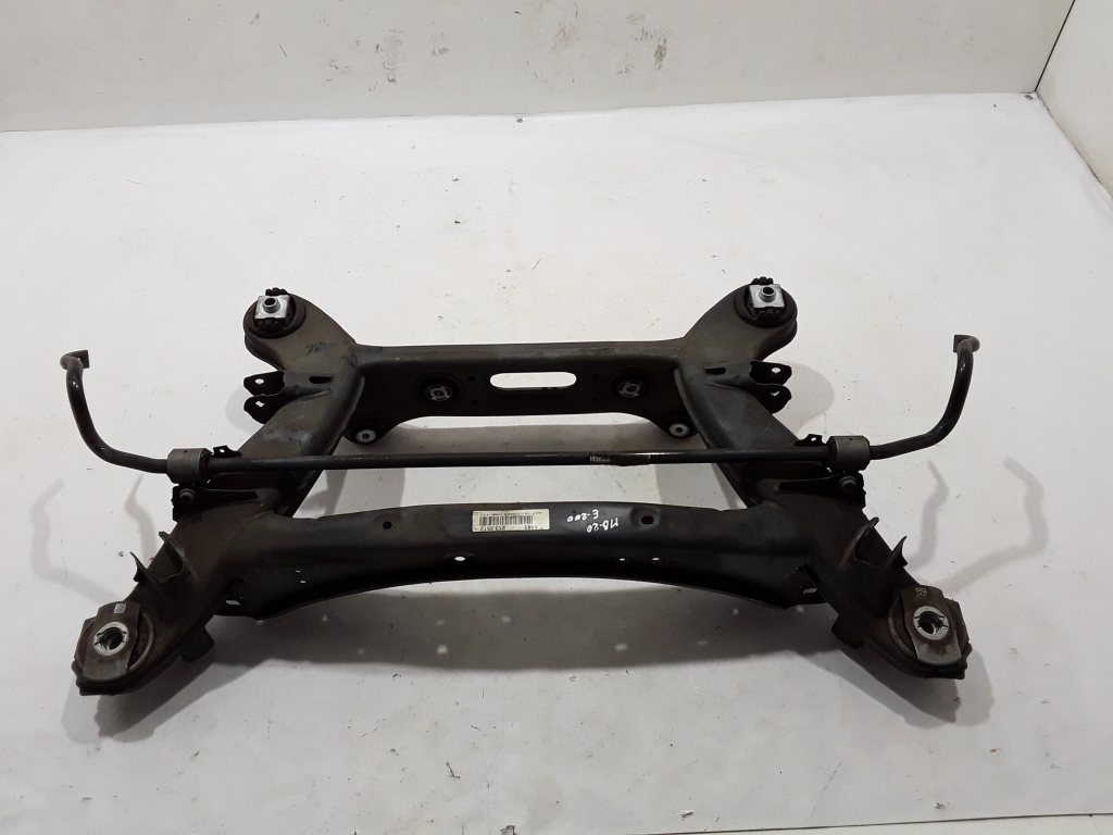 Used Mercedes Benz E-Class Rear axle and its details A2133505203