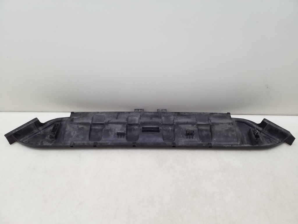 Used AUDI Q7 Other detail of the front frame 4L0121285