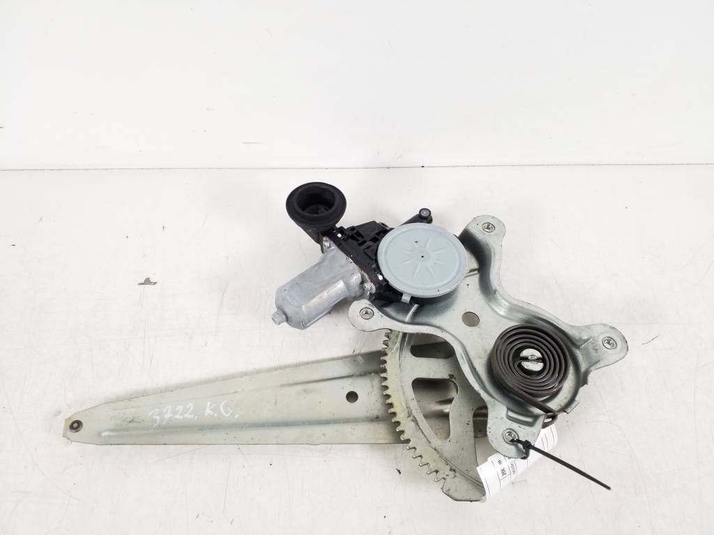 Used LEXUS RX Rear side door window lifter and its details