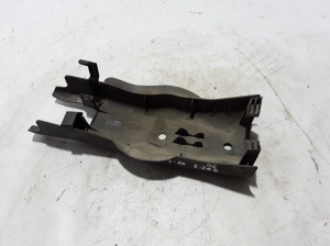 Used Mercedes Benz E-Class Other detail of the rear axle A2053523000