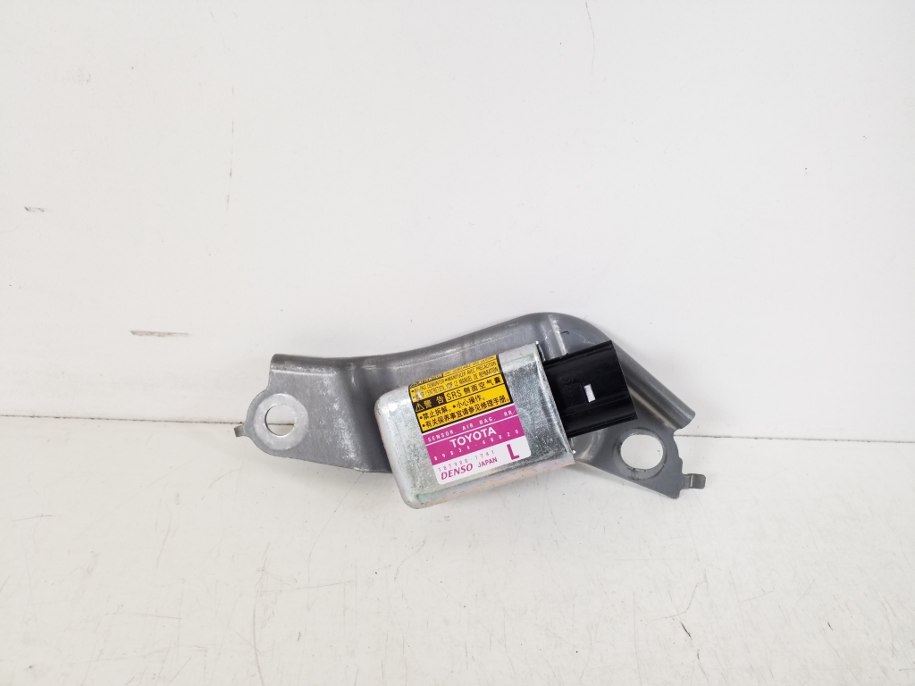 Used LEXUS RX Airbag sensor 89834-48020