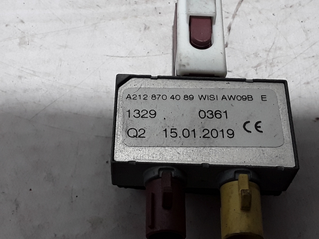 Used Mercedes Benz E-Class Other detail of audio equipment A2128704089