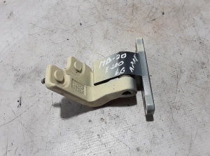 Used Mercedes Benz E-Class Rear side door hinge upper A2137301902
