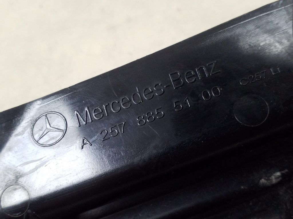 Naudotas Mercedes Benz CLS-Class Priekinio bamperio laikiklis A2578855100