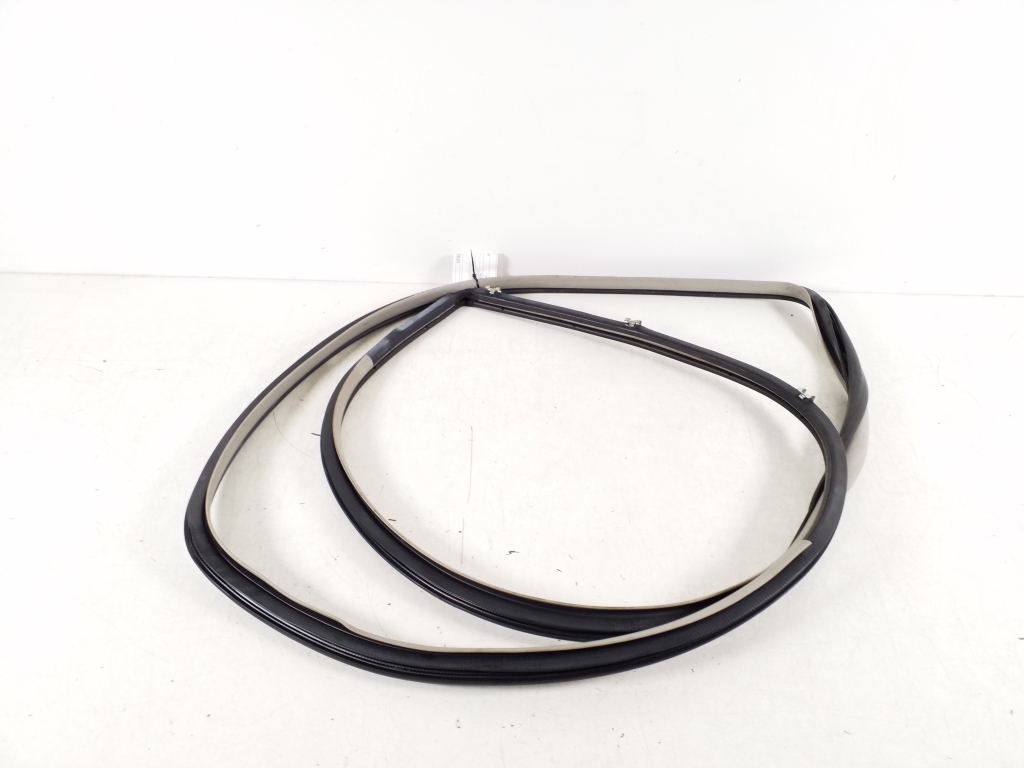 Used LEXUS RX Front door sealing rubber 62311-48040