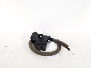 Used Mercedes Benz C-Class Engine cover support A2049800964