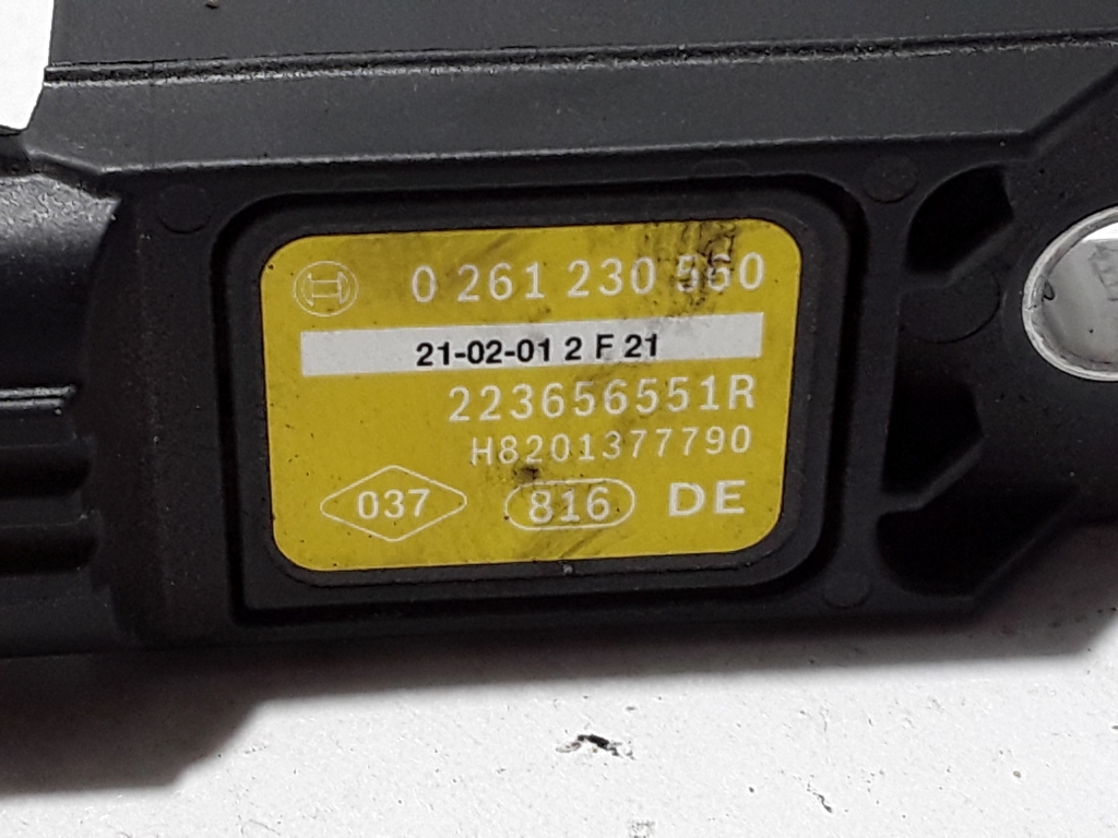 Used RENAULT Master Air pressure sensor 223656551R