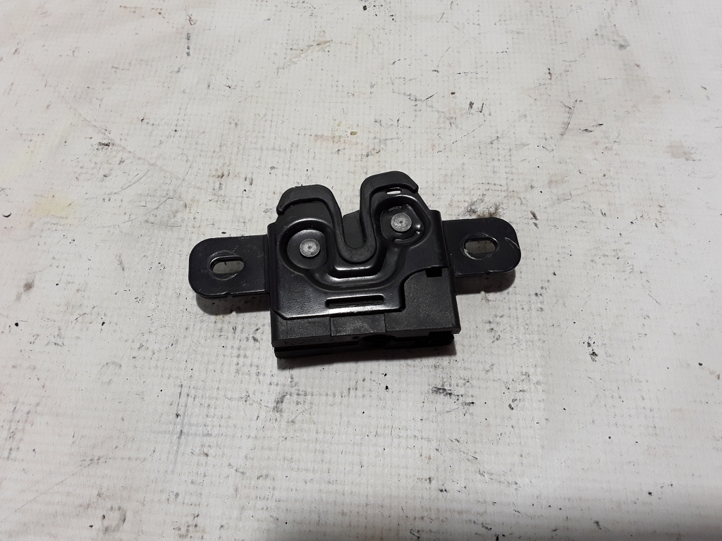 Naudotas VOLVO V40 Variklio gaubto užraktas 31425974