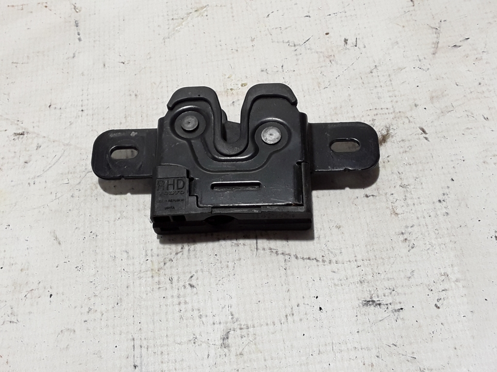 Naudotas VOLVO V40 Variklio gaubto užraktas 31425974