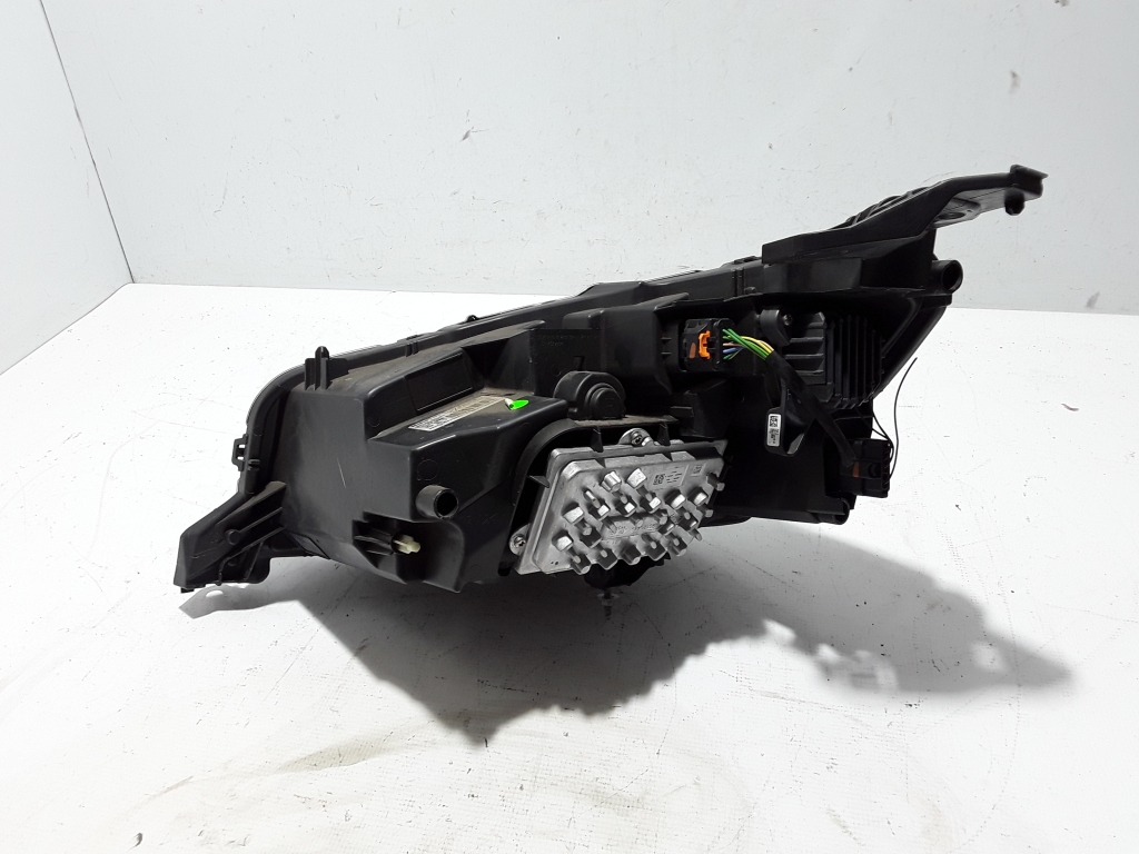 Used Peugeot 2008 Headlights 9841641980