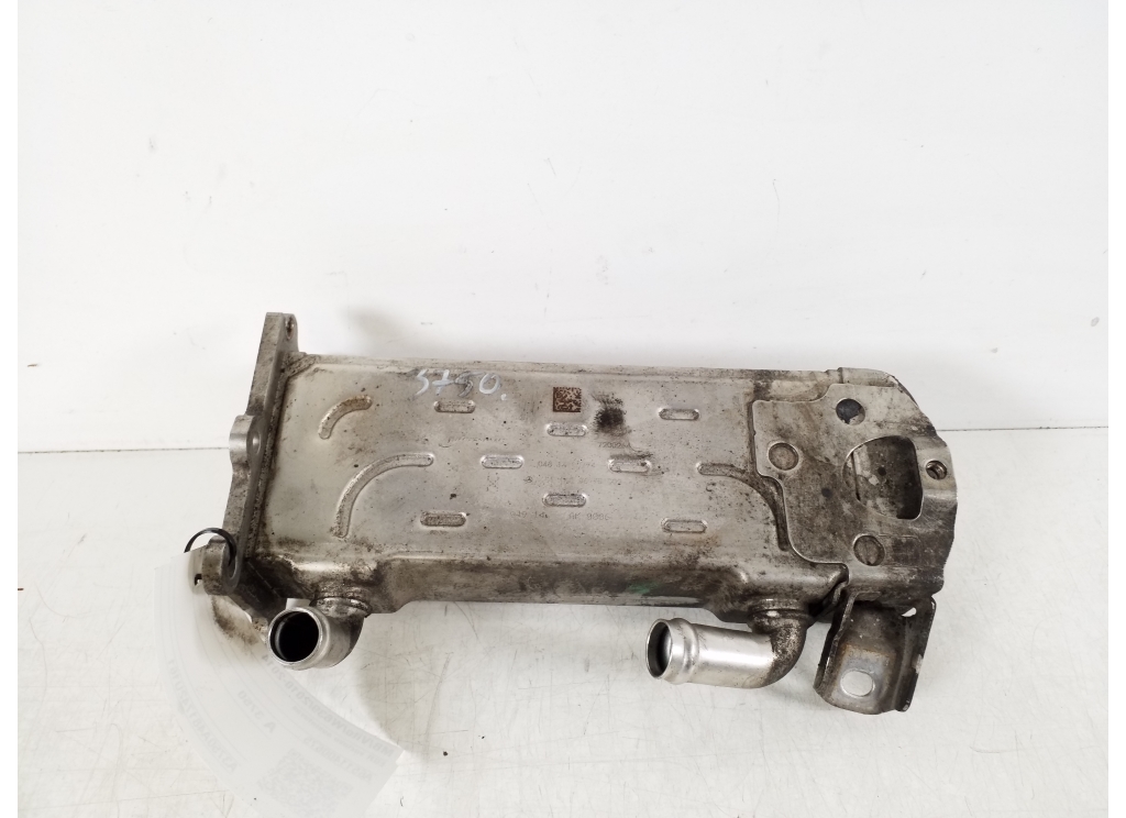Used Mercedes Benz Vito EGR valve cooler A6511400675