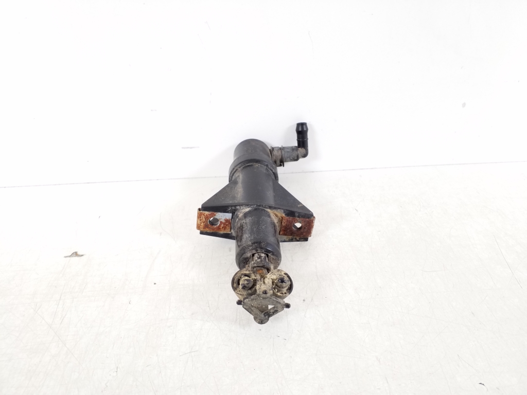 Used Mercedes Benz Viano Headlamp spray nozzle A1638600547